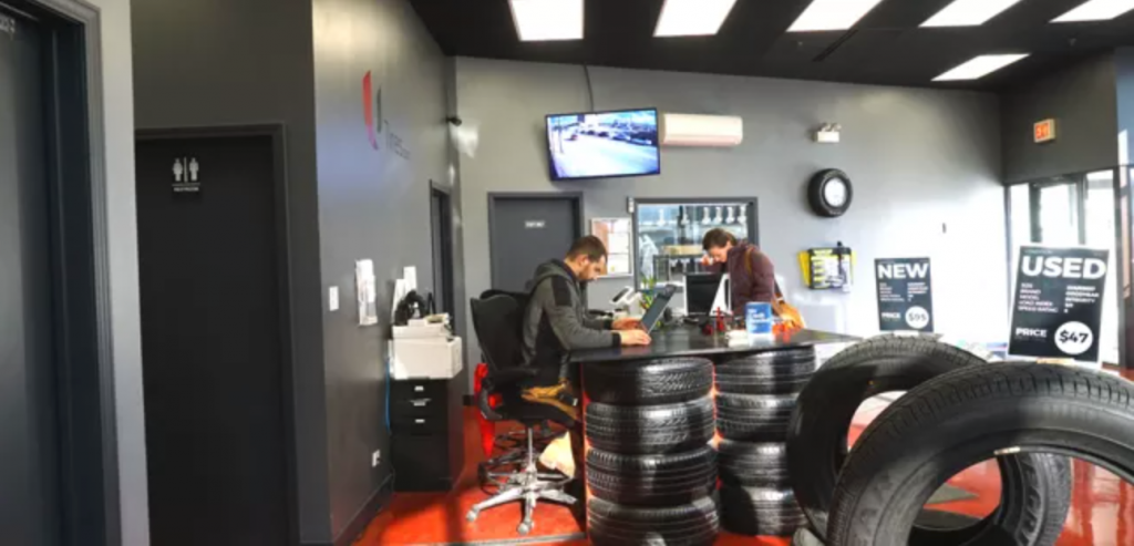 Wheel and Rim Shop - Chicago, IL