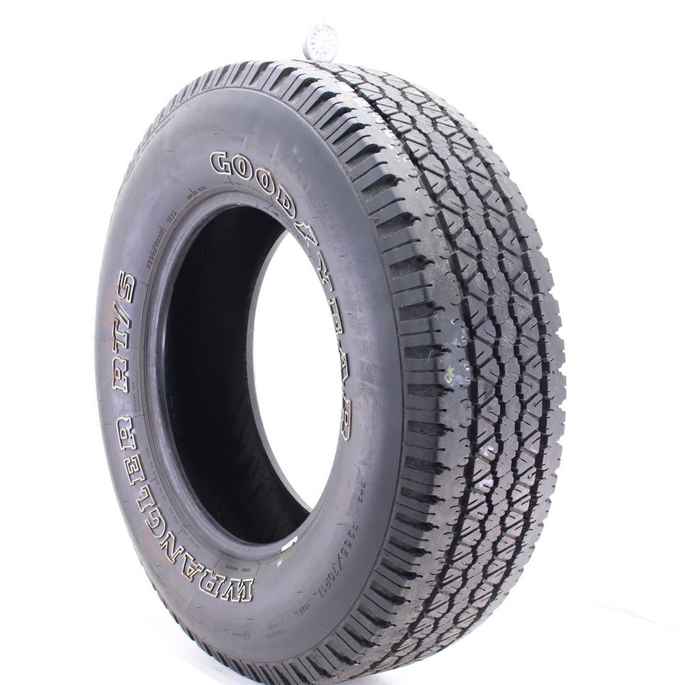 Used 265/70R17 Goodyear Wrangler RTS 113S - 10/32 | Utires