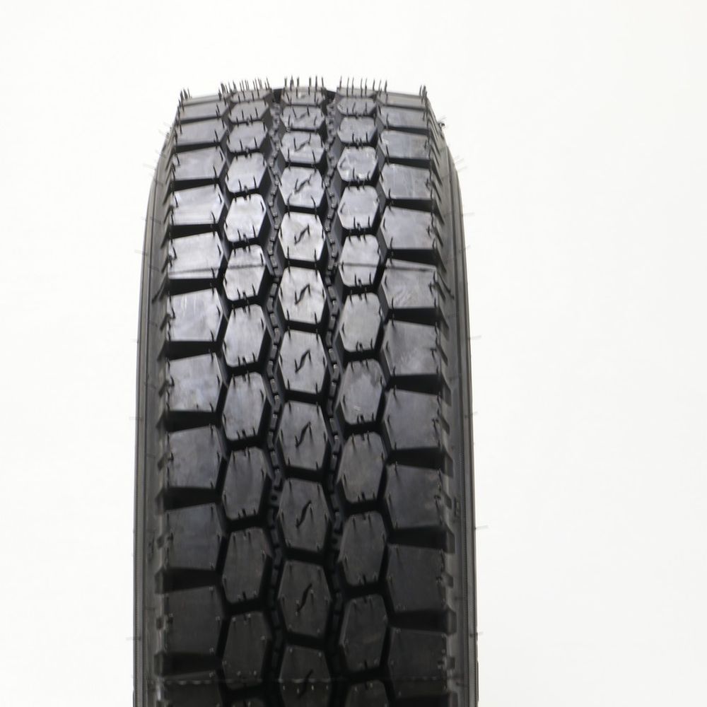 New 225/70R19.5 Advanta AV750DT 128/126M - 19/32 | Utires