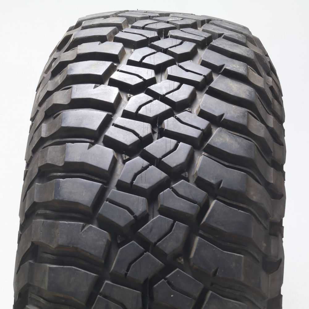 Used LT 39X13.5R17 BFGoodrich Mud-Terrain T/A KM3 121Q C - 18/32 | Utires