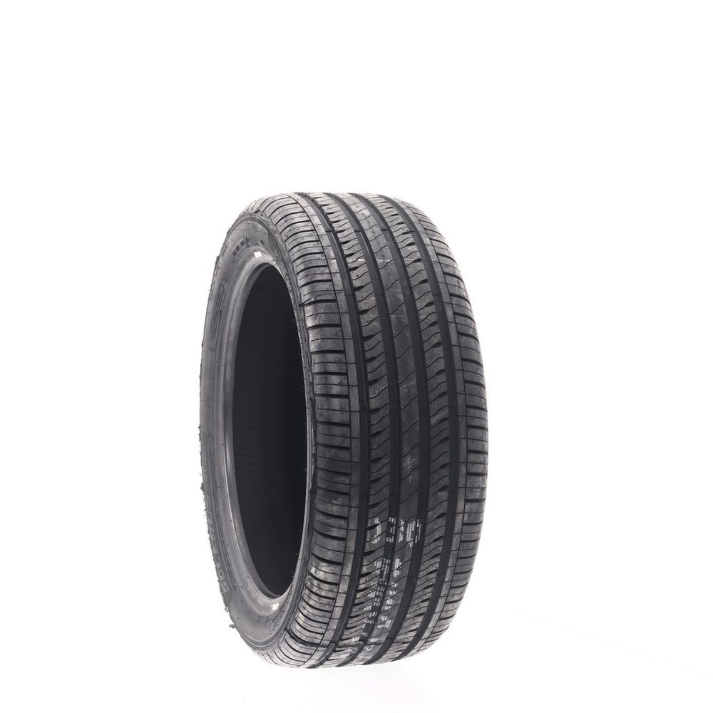 Set of (2) New 225/45R18 Starfire Solarus A/S 95V - 9/32 | Utires