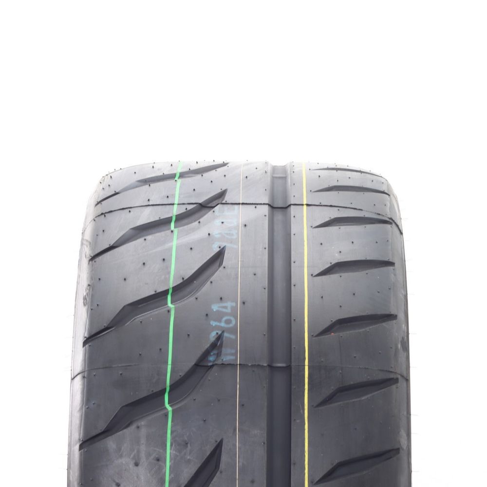 New 285/35ZR20 Toyo Proxes R888R GG 100Y | Utires