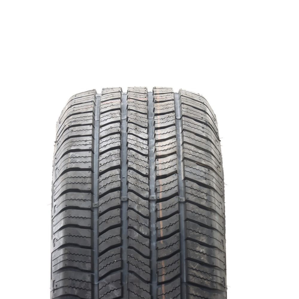 Set of (4) New 255/65R18 Starfire Solarus HT 111T - 10.5/32 | Utires