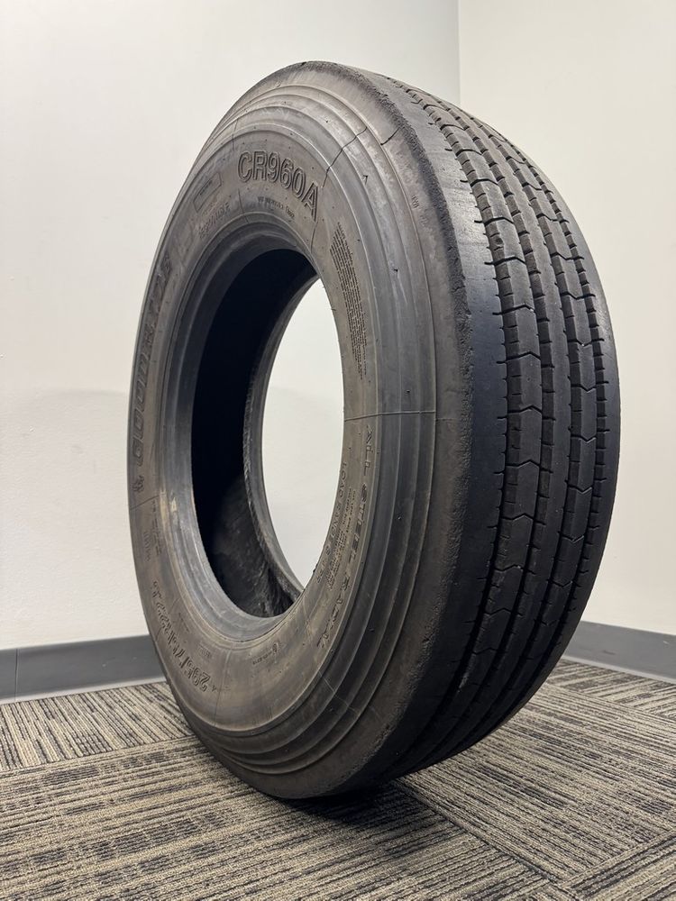 Set of (4) Used 295/75R22.5 Goodride CR960A 144/141L - 17/32 | Utires