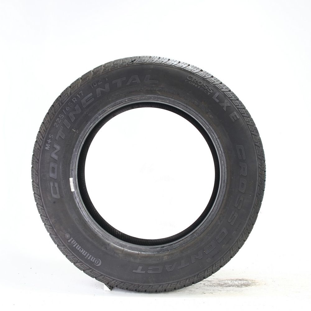 Driven Once 225/65R17 Continental CrossContact LX E 102T - 10/32 | Utires